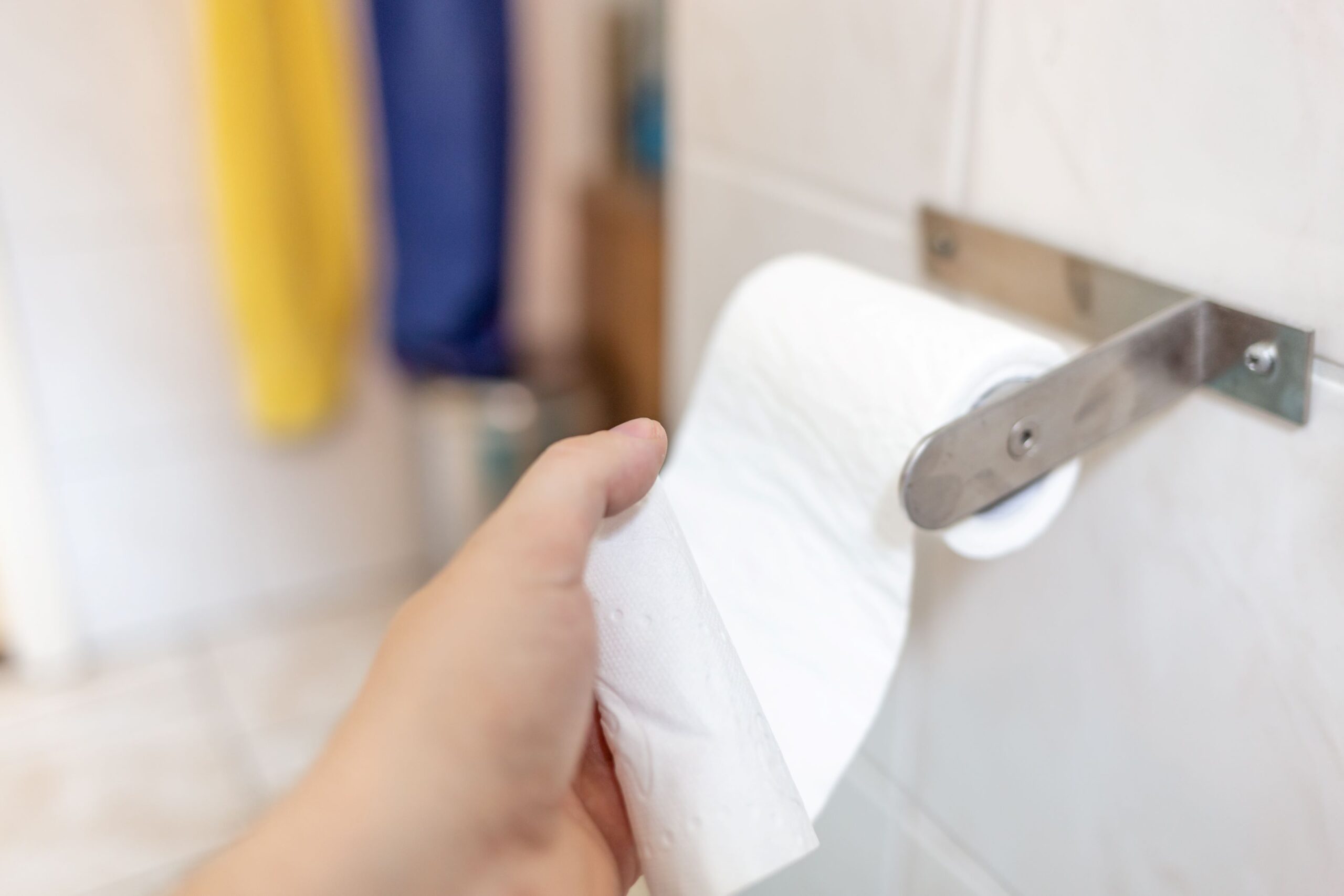 Żółty stolec – co oznacza? Możliwe przyczyny - Centrum Wiedzy ALAB ...